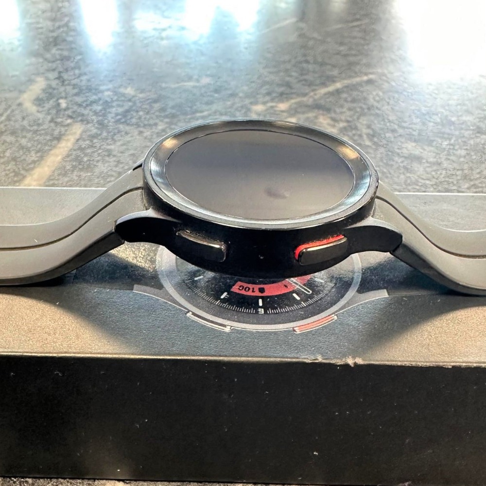 Pre-owned Samsung Galaxy Watch 5 Pro 45mm SM-R925F LTE Black - Own4Less